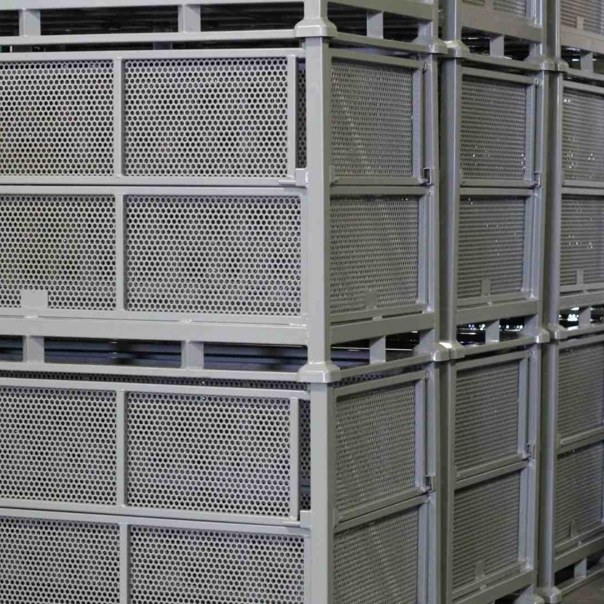 Industrial Metal Containers & Heavy Duty Metal Bins / Steel Storage Bins